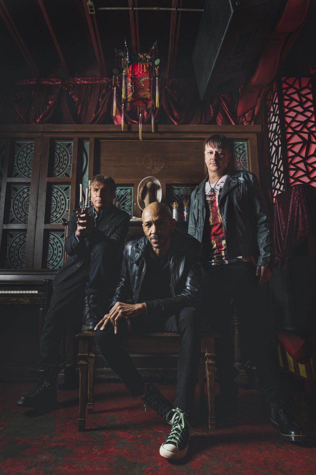 KXM - Circle of Dolls (REVIEW) - BPM