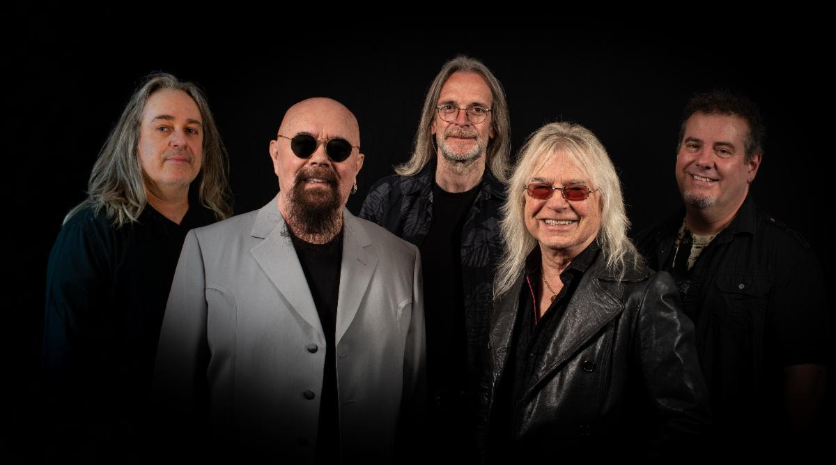 MAGNUM Receive 50th Anniversary Award from their Record Company! - BPM